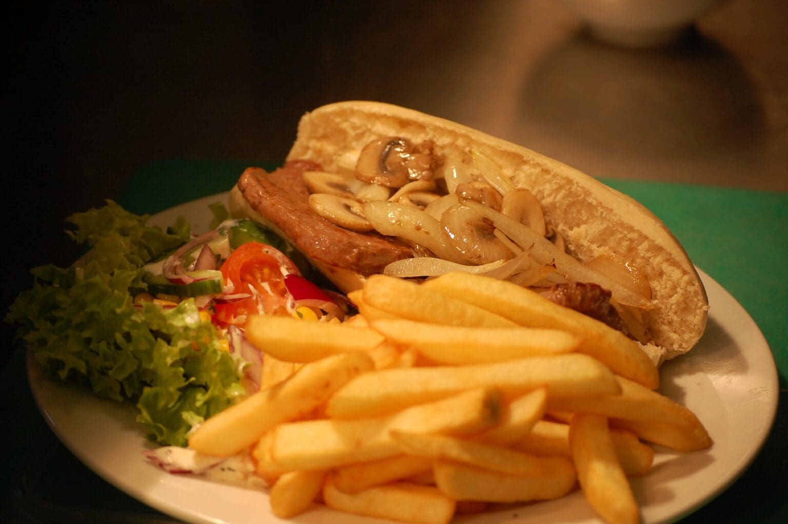 West Cork Bar & Restaurant | Hurley's Ballinspittle